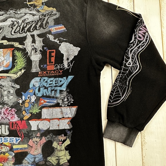 Greedy Unit | Shirts | Greedy Unit Ny Graffiti All Over Thermal Ls ...